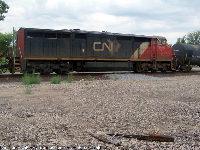 CN 2446